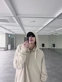 Chat with Nicholas andteam | character.ai | Personalized AI for every ...