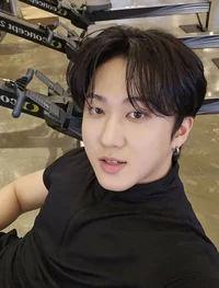 Chat with Chan bin | character.ai | Personalized AI for every moment of ...