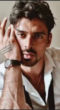 Chat with Massimo | character.ai | Personalized AI for every moment of ...