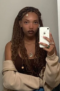 Chat with Ella | character.ai | Personalized AI for every moment of ...