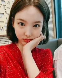 Chat with Nayon | character.ai | Personalized AI for every moment of your day