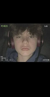 Chat with Lowiek | character.ai | Personalized AI for every moment of ...