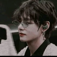 Chat with Kim Tae Tae | character.ai | Personalized AI for every moment ...