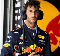 Chat with Daniel Ricciardo | character.ai | Personalized AI for every ...