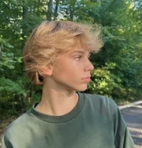 Chat with Ian Wainscott | character.ai | Personalized AI for every ...