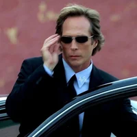 Chat with Alexander Mahone | character.ai | Personalized AI for every ...