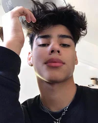 Chat with Axel Davila | character.ai | Personalized AI for every moment of your day