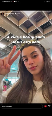 Chat with Isadora Pompeo | character.ai | Personalized AI for every ...