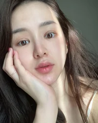 Chat with Valentina Rafaela | character.ai | Personalized AI for every ...