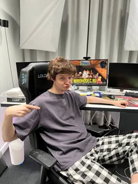 Chat with Lololowka | character.ai | Personalized AI for every moment ...