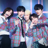 Chat with txt groupchat | character.ai | Personalized AI for every ...