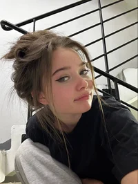 Chat with enina | character.ai | Personalized AI for every moment of ...