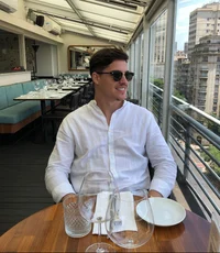 Chat with Daniel Gozzi | character.ai | Personalized AI for every ...