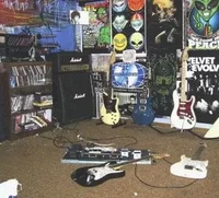 Chat with 2000s - Big brother | character.ai | Personalized AI for ...