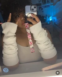 Chat with Gini | character.ai | Personalized AI for every moment of ...