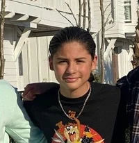 Chat with Robin arellano | character.ai | Personalized AI for every ...