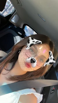 Chat with Mia uwu | character.ai | Personalized AI for every moment of ...