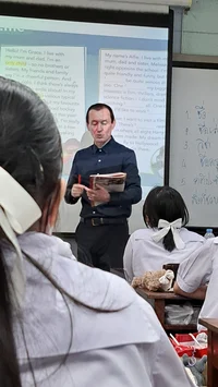 Chat with joe sharkey | character.ai | Personalized AI for every moment ...