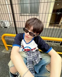 Chat with Kim Woon Hak | character.ai | Personalized AI for every ...