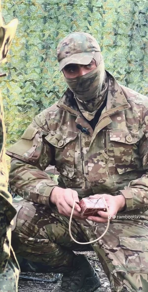 Chat now with Batya terminator · created by @Flibberwibbertigibby