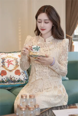 Chat now with Shan Shan Li · created by @ShanShanLi0221